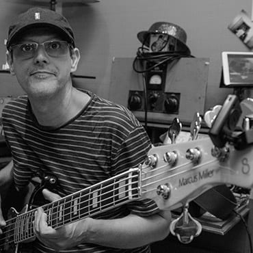 Liminha, baixista e produtor das estrelas - Musicosmos