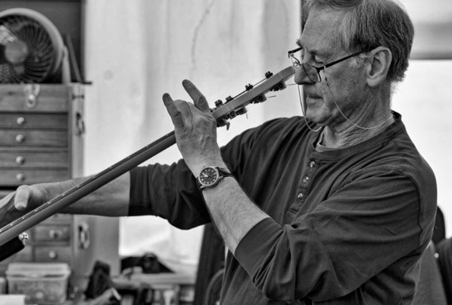 Entrevista com o luthier Roger Sadowsky - Musicosmos